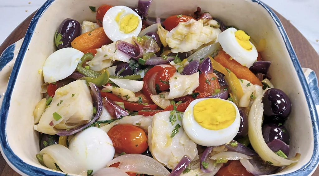 Bacalhoada à Portuguesa: A Culinary and Cultural Treasure