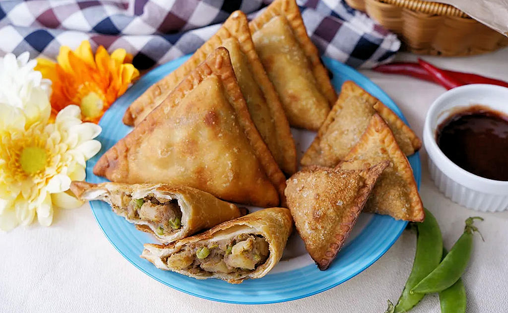 Chamuça: Savory Legacy of Portugal's Indian Connection