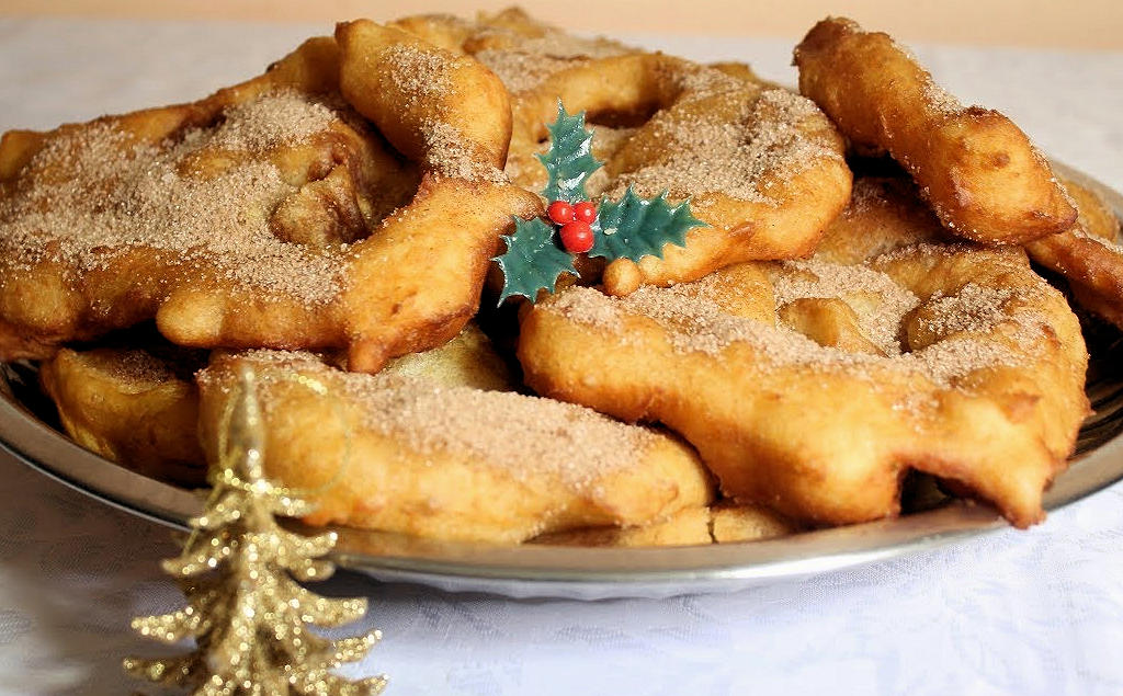 Filhós (Fofas de Faial): Portuguese and Brazilian