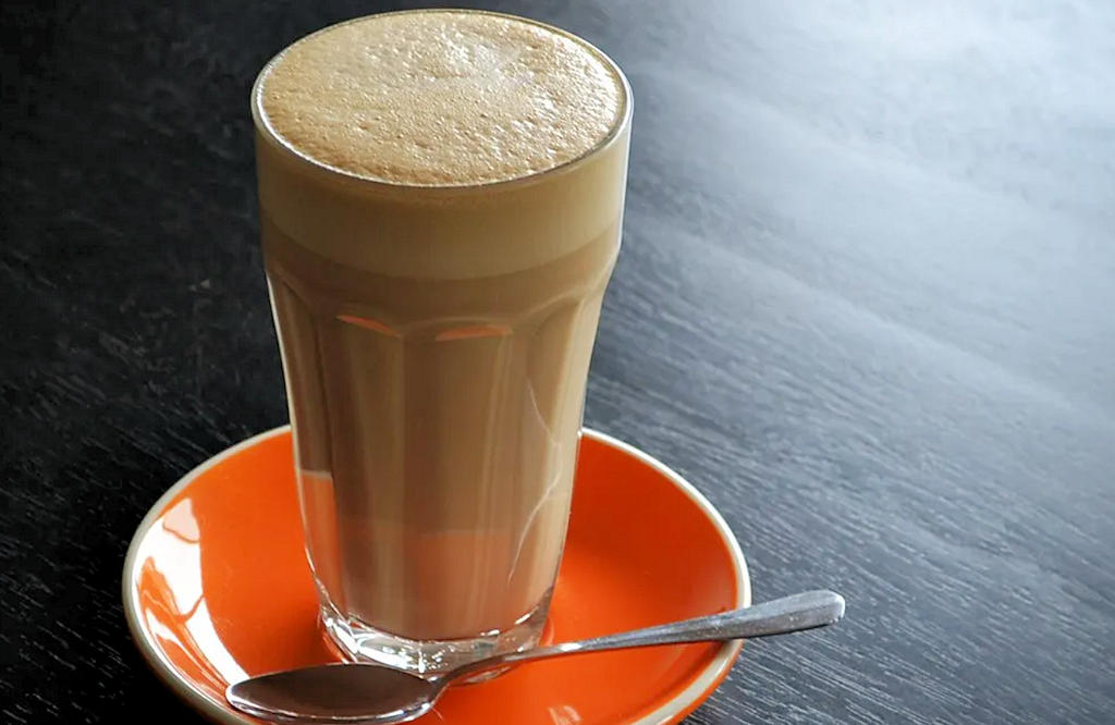 Galão: A Portuguese Coffee Drink with a Milky Twist